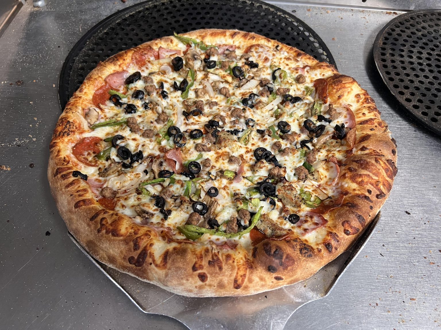 What toppings are available on Domino’s pizzas? - Domino's Pizza Prices ...
